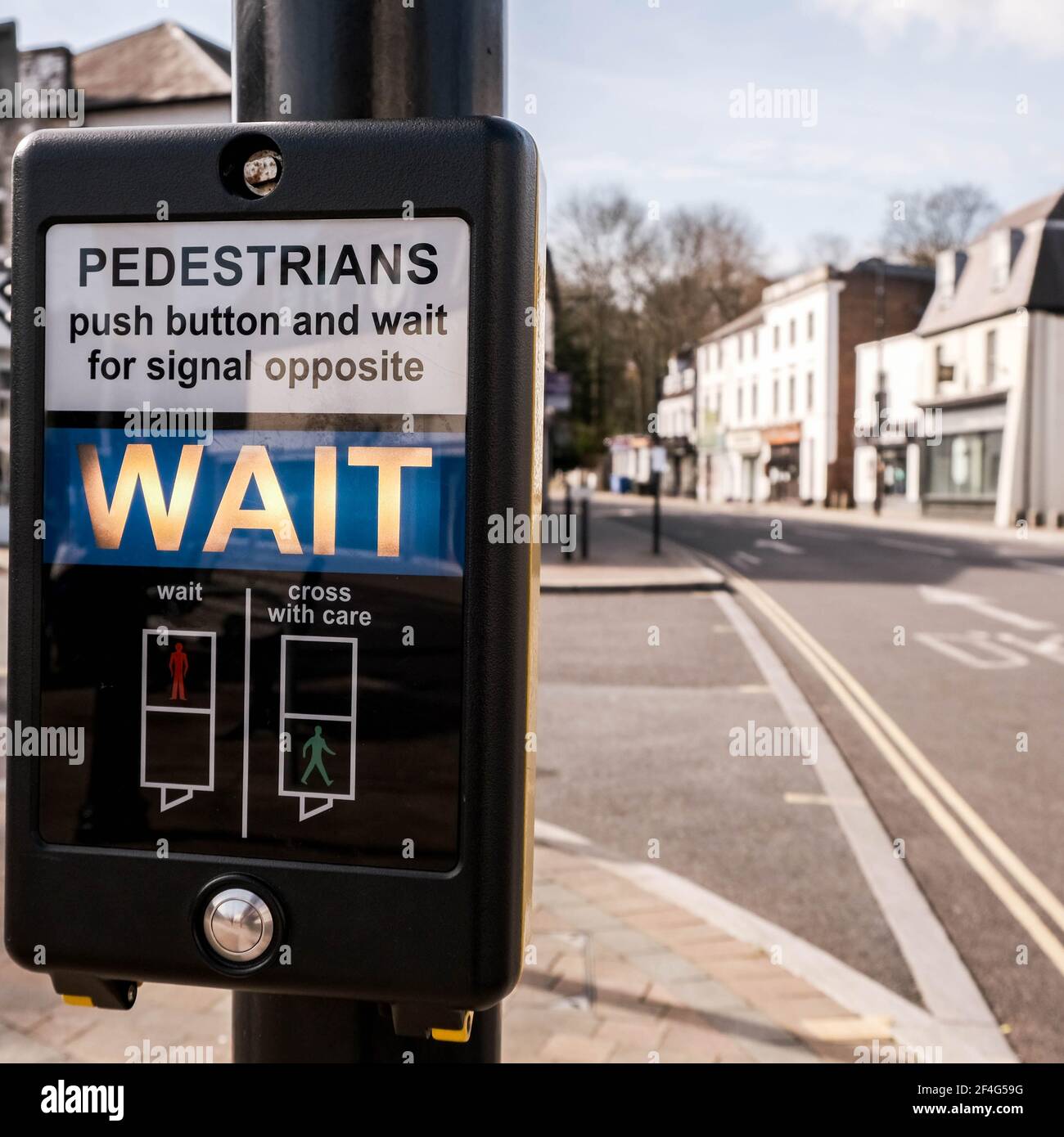Pedestrian light controlled crossing hi-res stock photography and ...