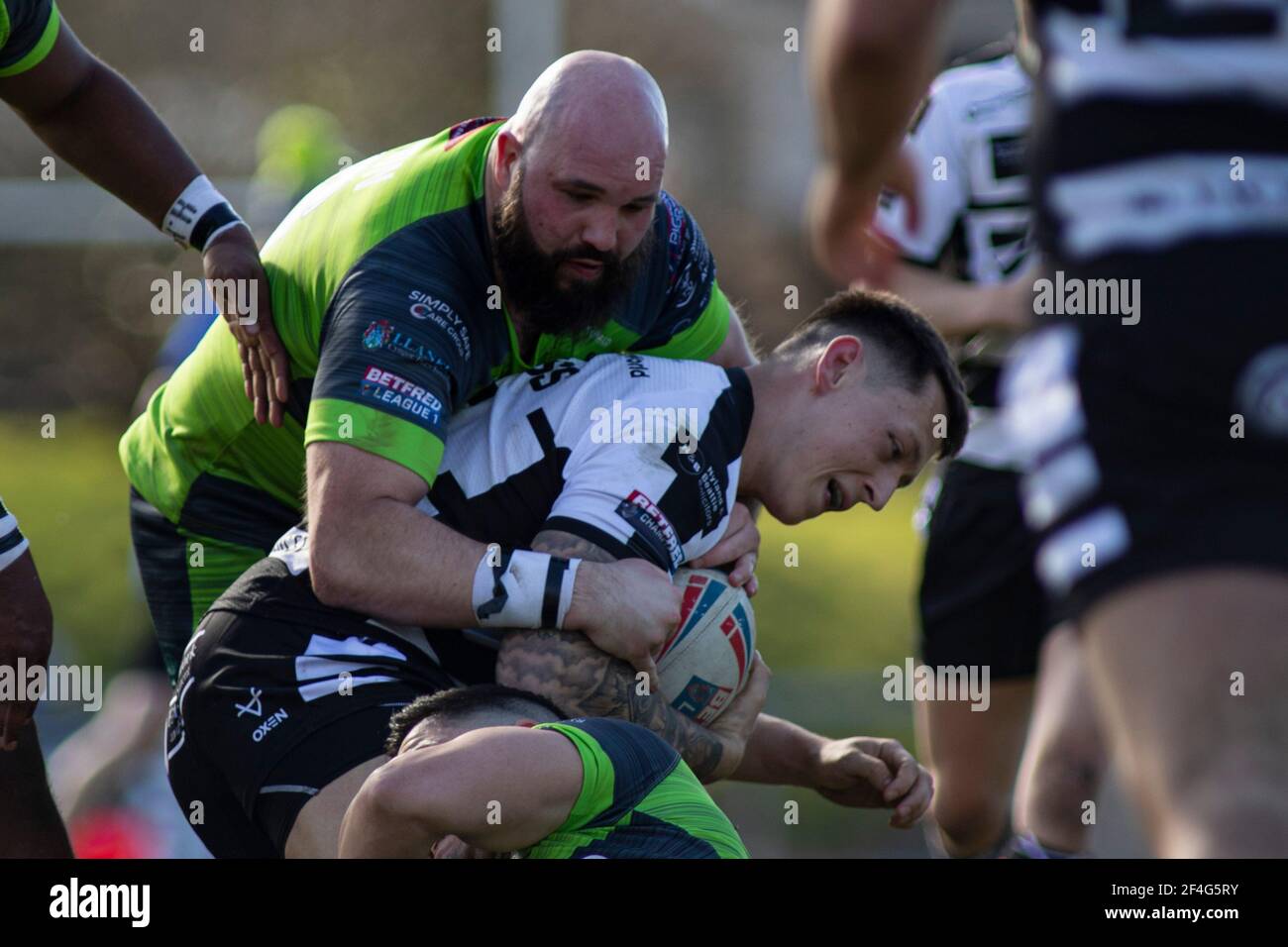 Deon cross hi-res stock photography and images - Alamy