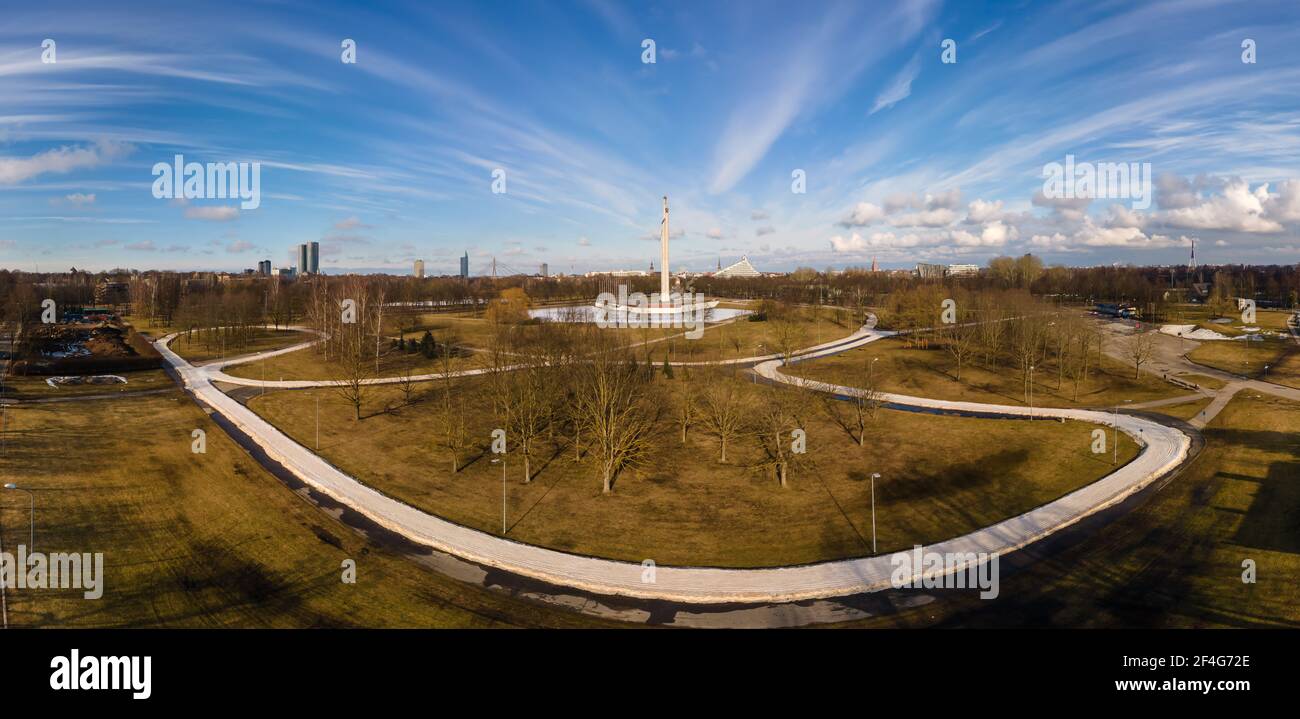 Victory monument latvia hi-res stock photography and images - Alamy