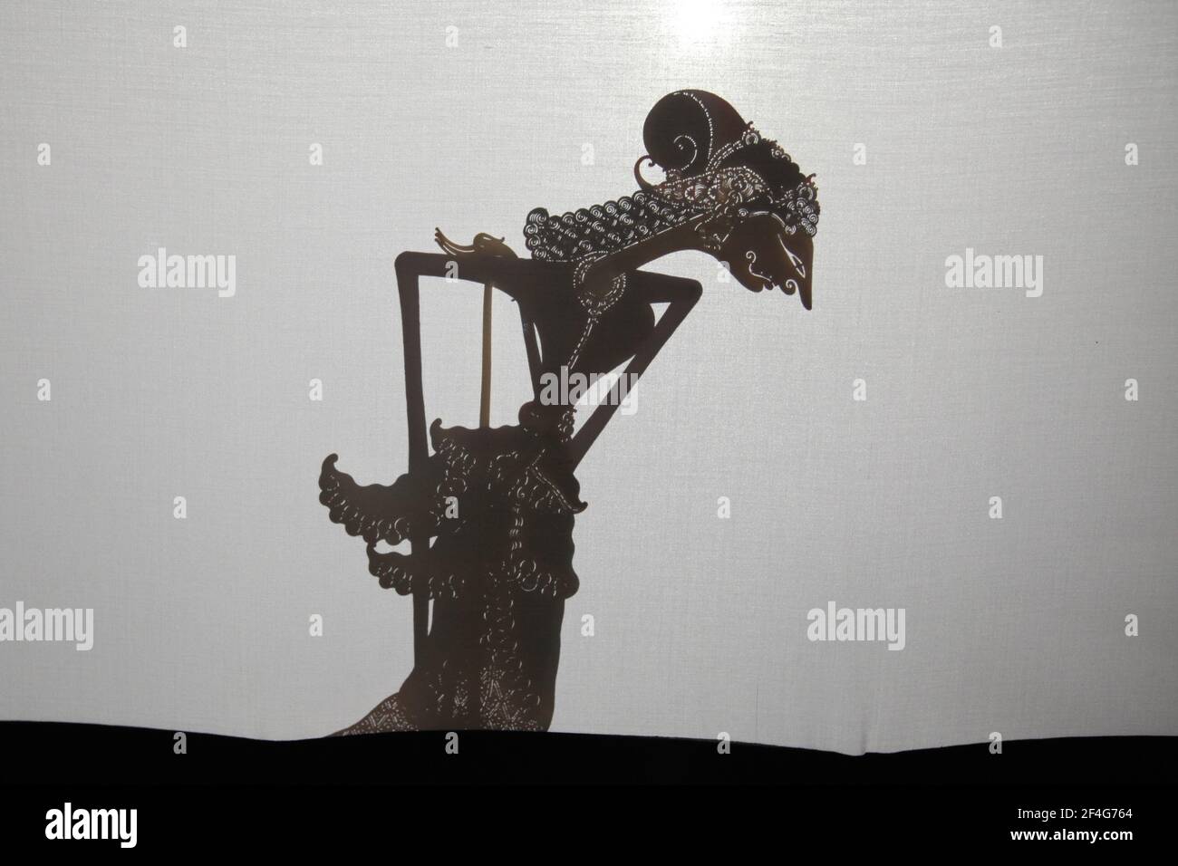 Wayang kulit performance 'Sudamala' in the Sasono Hinggil Theatre in ...