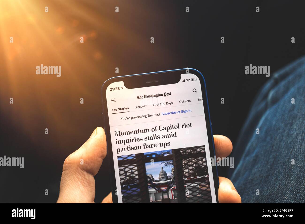 Washington post website screen hi-res stock photography and images - Alamy