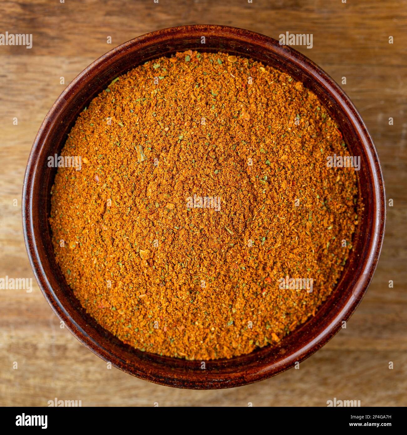 Curry blend in a bowl Stock Photo - Alamy