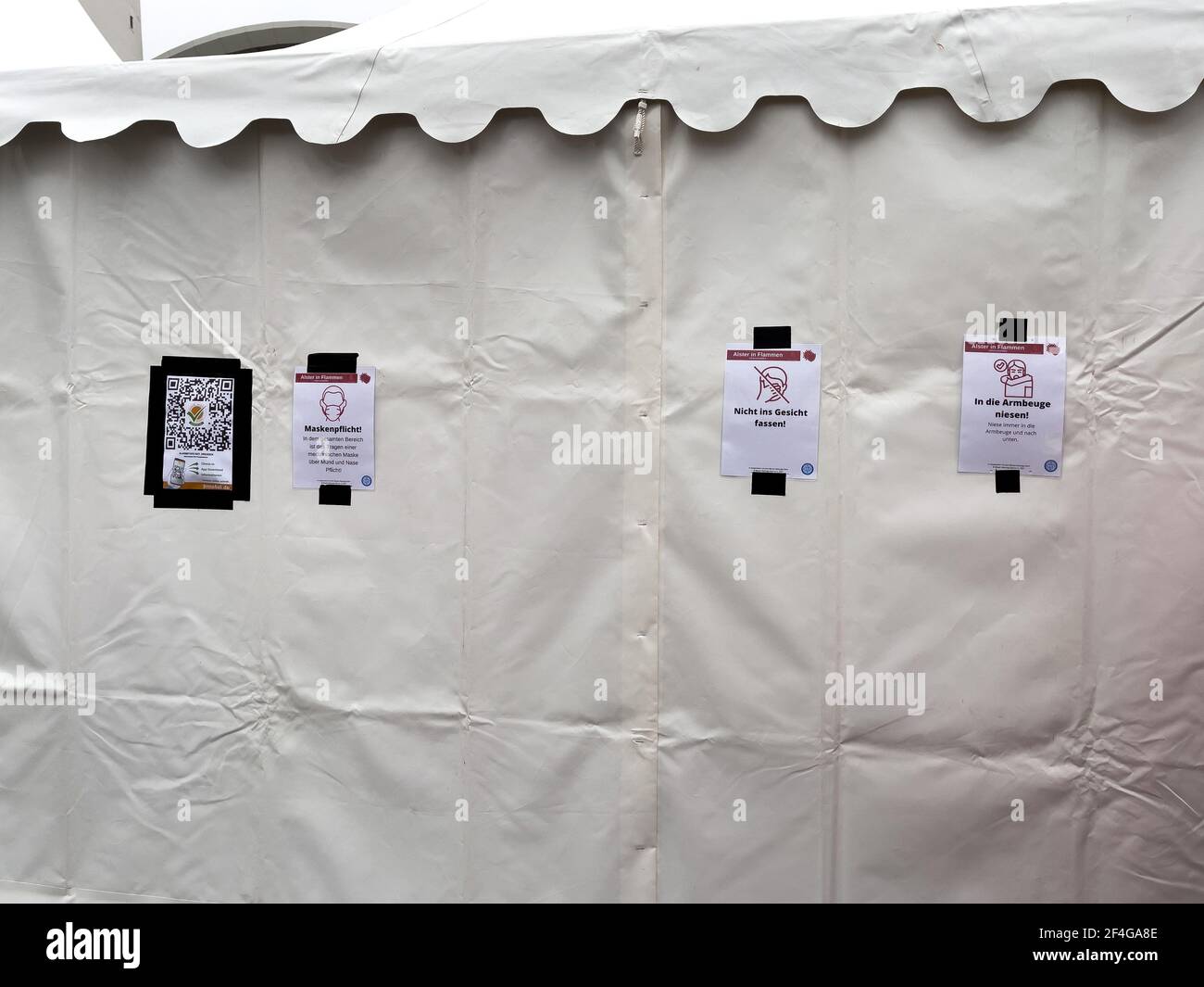 Alarmstufe Rot, Alster in Flammen, Liebe Politik - Es reicht!, Hamburg ...