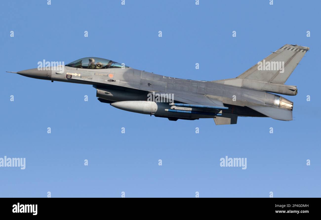 Missile armed interceptor hi-res stock photography and images - Alamy