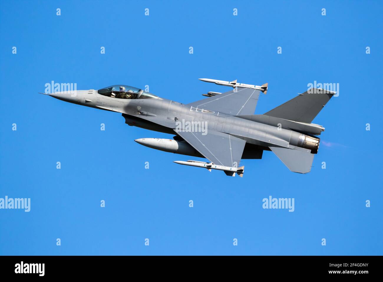 Missile armed interceptor hi-res stock photography and images - Alamy