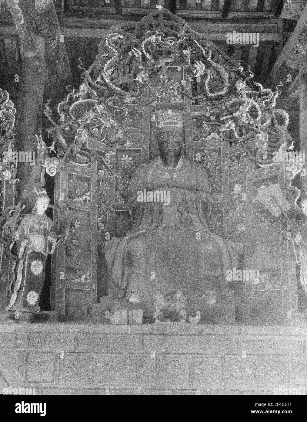 White sculpture hi-res stock photography and images - Alamy