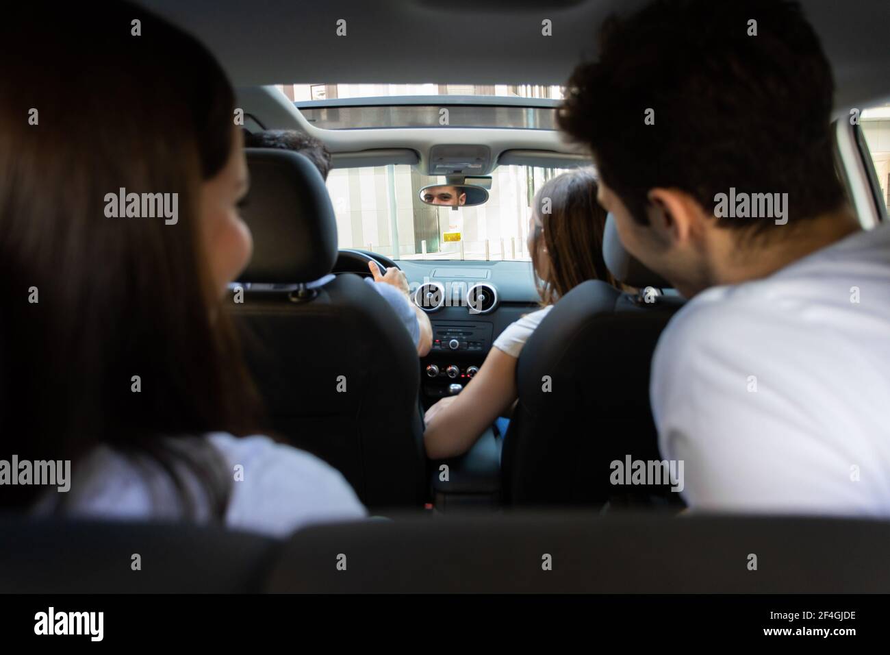 Group of five men in car hi-res stock photography and images - Alamy