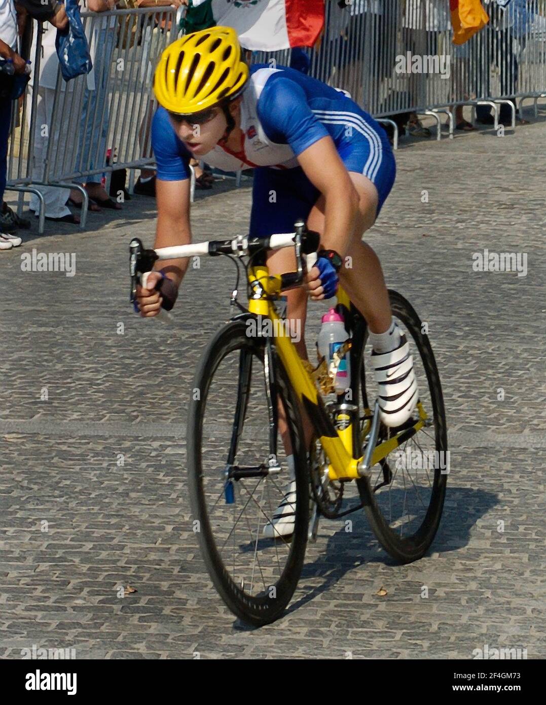 Cycling athens olympic games 2004 hi-res stock photography and images ...