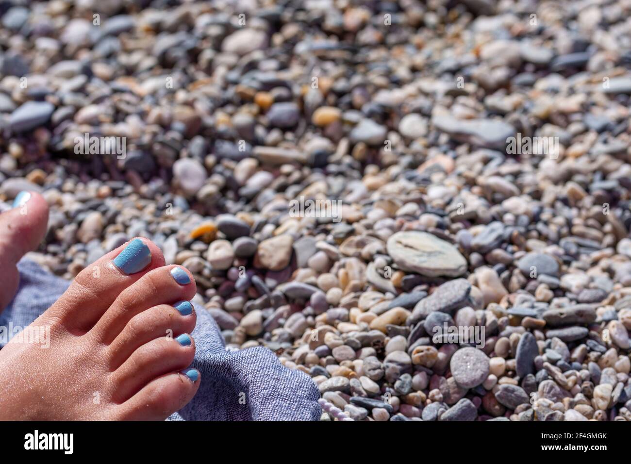 Feet black painted toe nails hi-res stock photography and images - Alamy