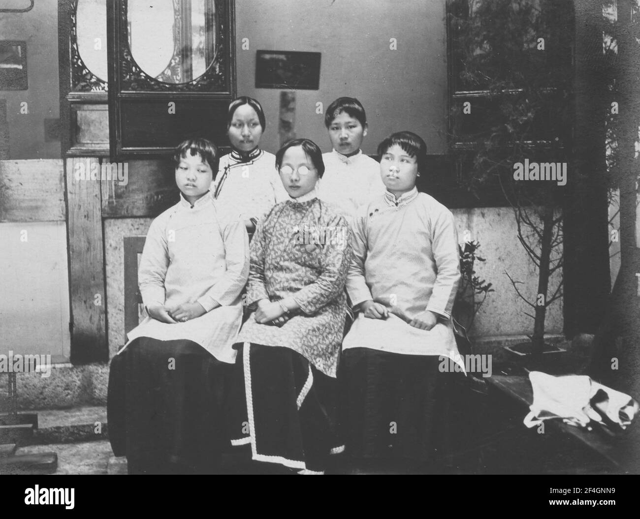 Women group portrait, China, Shanghai (China), 1908. From the Sidney D ...