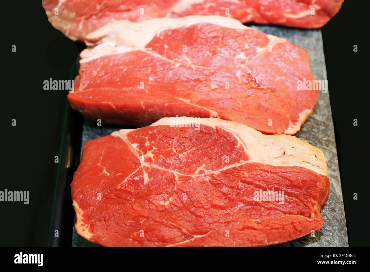 Raw roast beef hi-res stock photography and images - Alamy