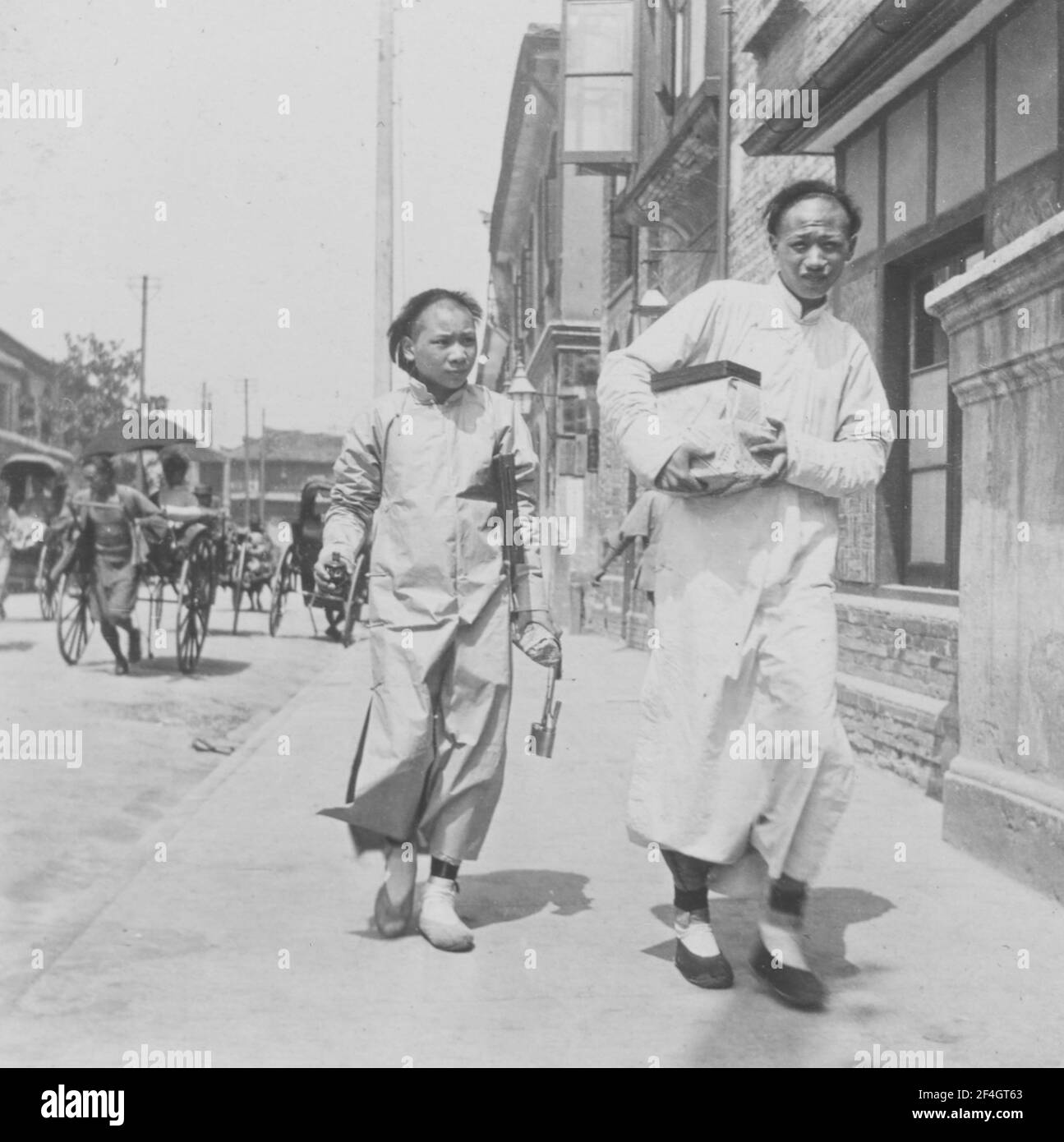 Street Scene [1908], China, Hangzhou (China), Zhejiang Sheng (China ...