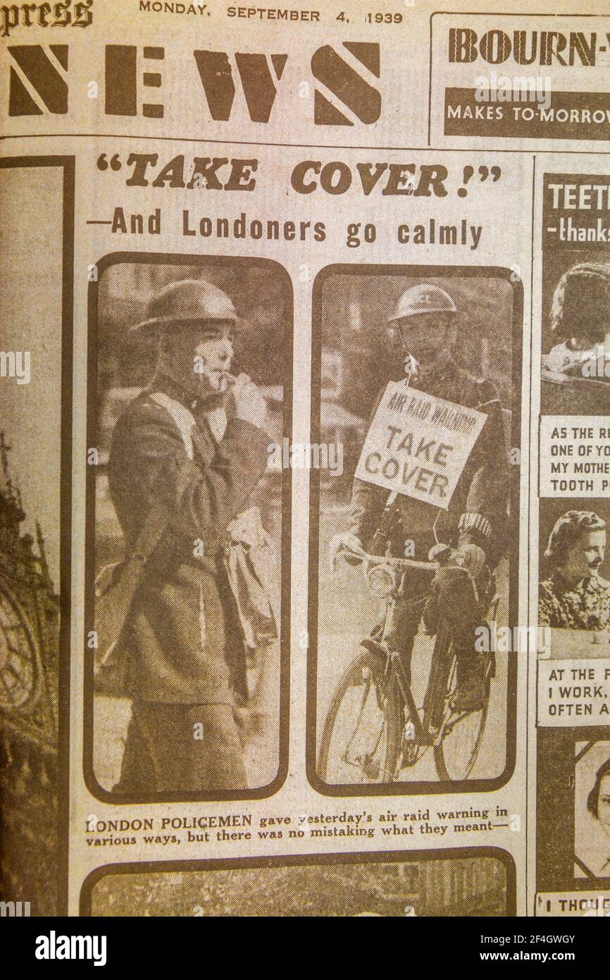 Photos of London Policemen at the declaration of War in The Daily ...