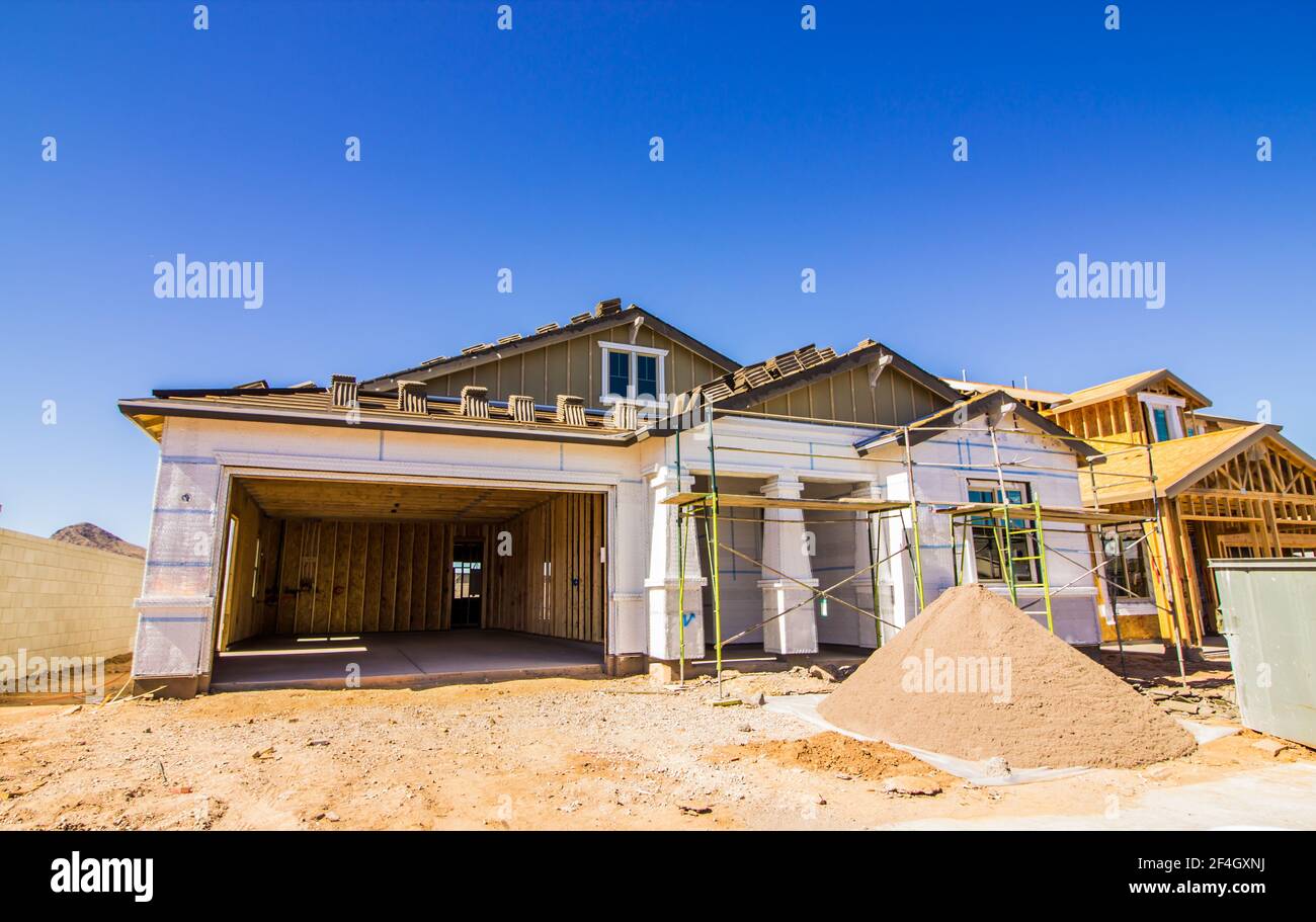 Wire scaffolding hi-res stock photography and images - Alamy