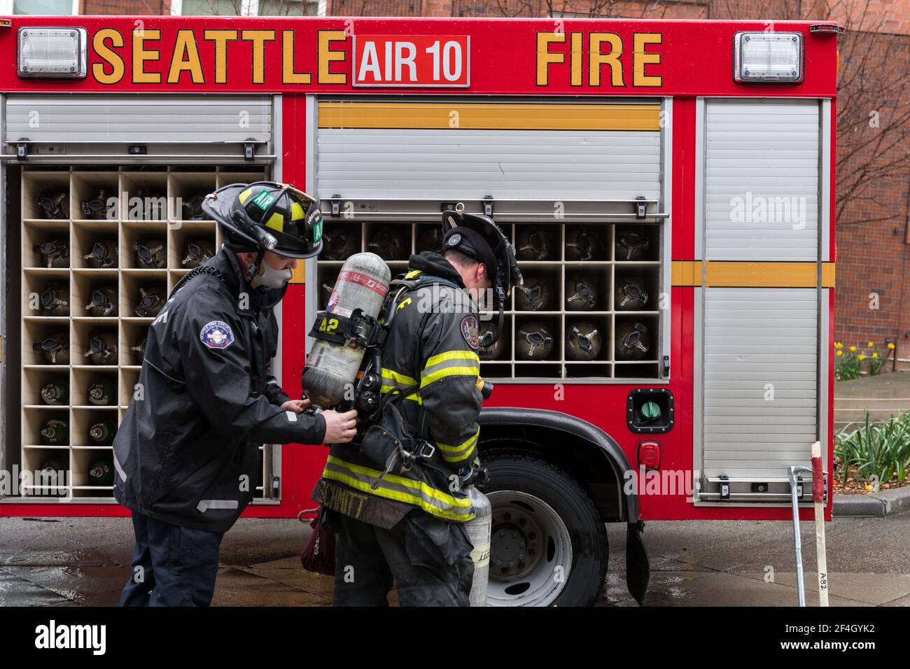 Seattle, USA. 21st Mar, 2021. Mid-day Seattle Fire Department responds ...
