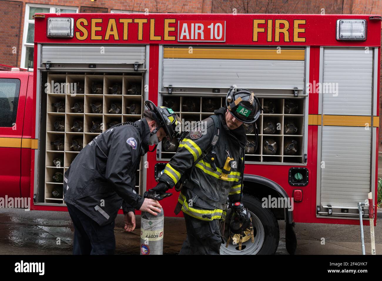 Seattle, USA. 21st Mar, 2021. Mid-day Seattle Fire Department responds ...