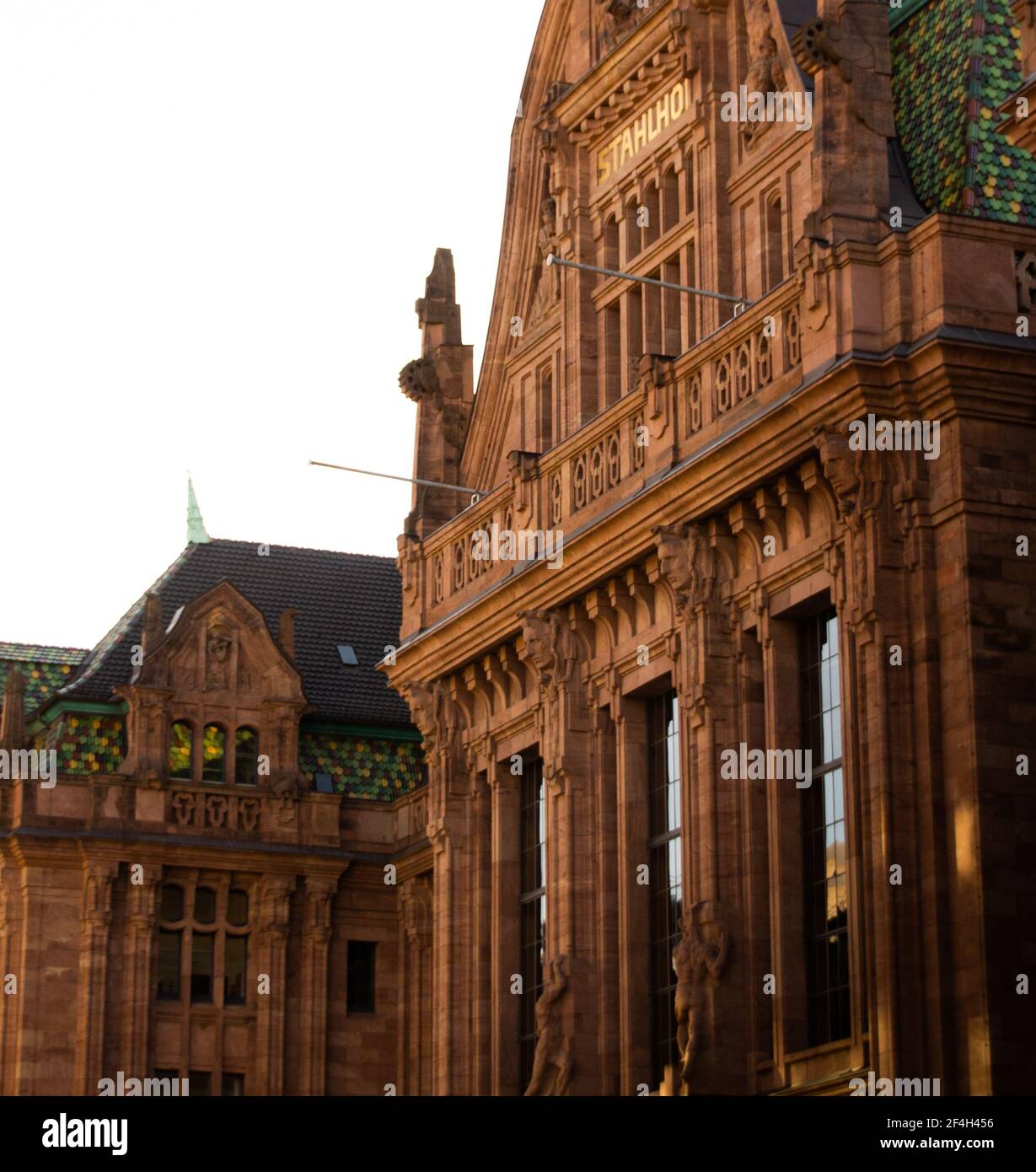 Old bricks building facade hi-res stock photography and images - Alamy