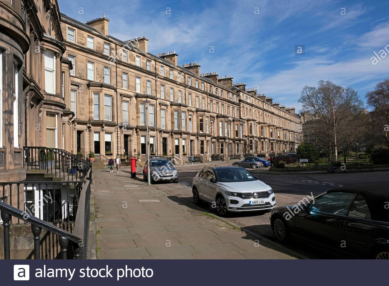 Drumsheugh Gardens from Rothesay Terrace, Edinburgh New Town Streets ...