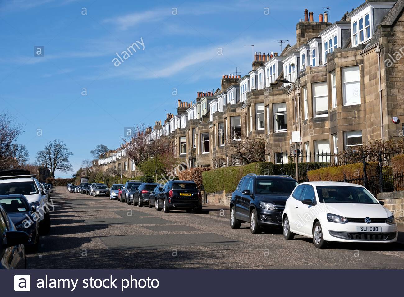 Terraced housing front gardens hi-res stock photography and images - Alamy