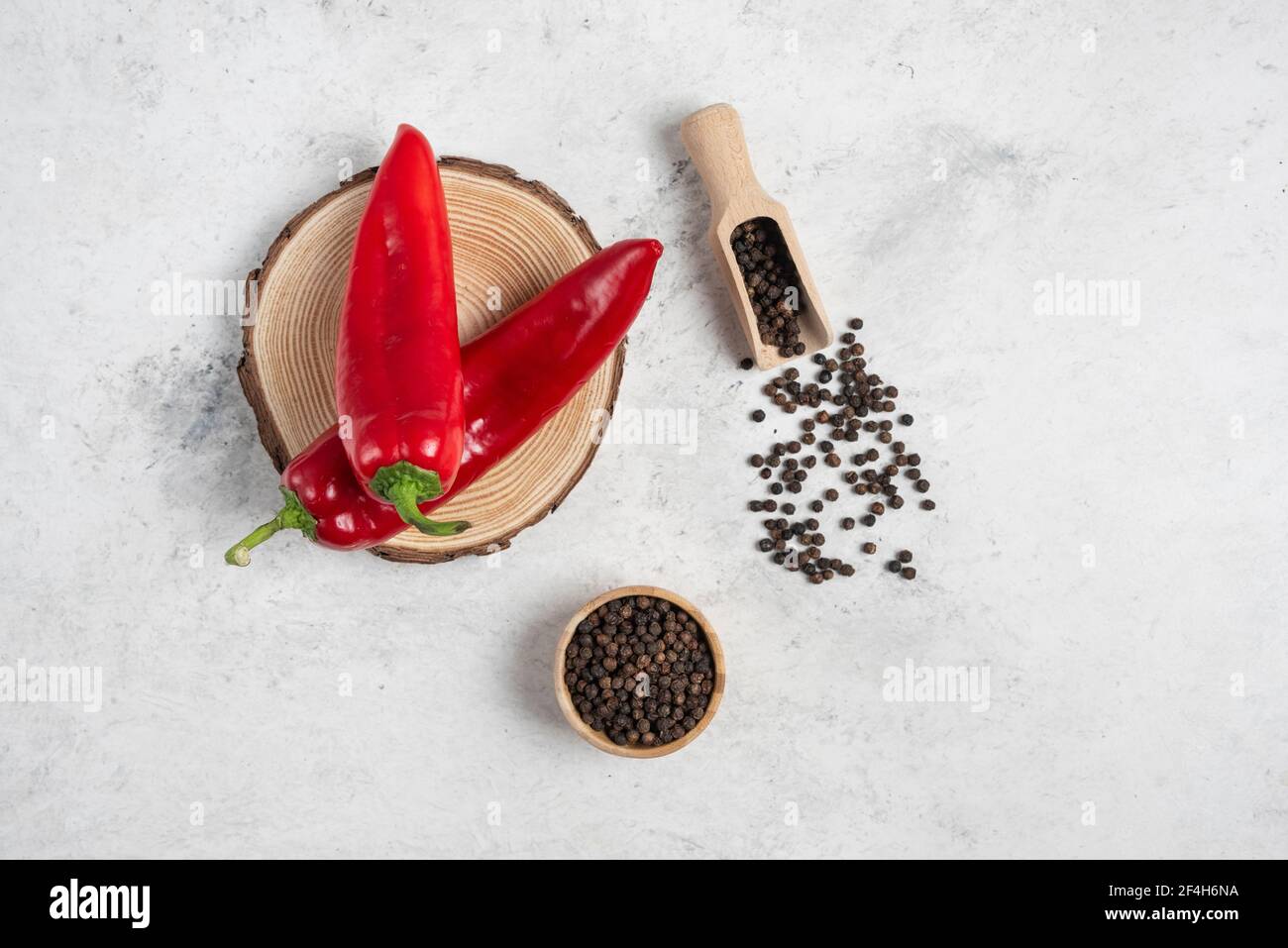 Red pepper grains hi-res stock photography and images - Alamy