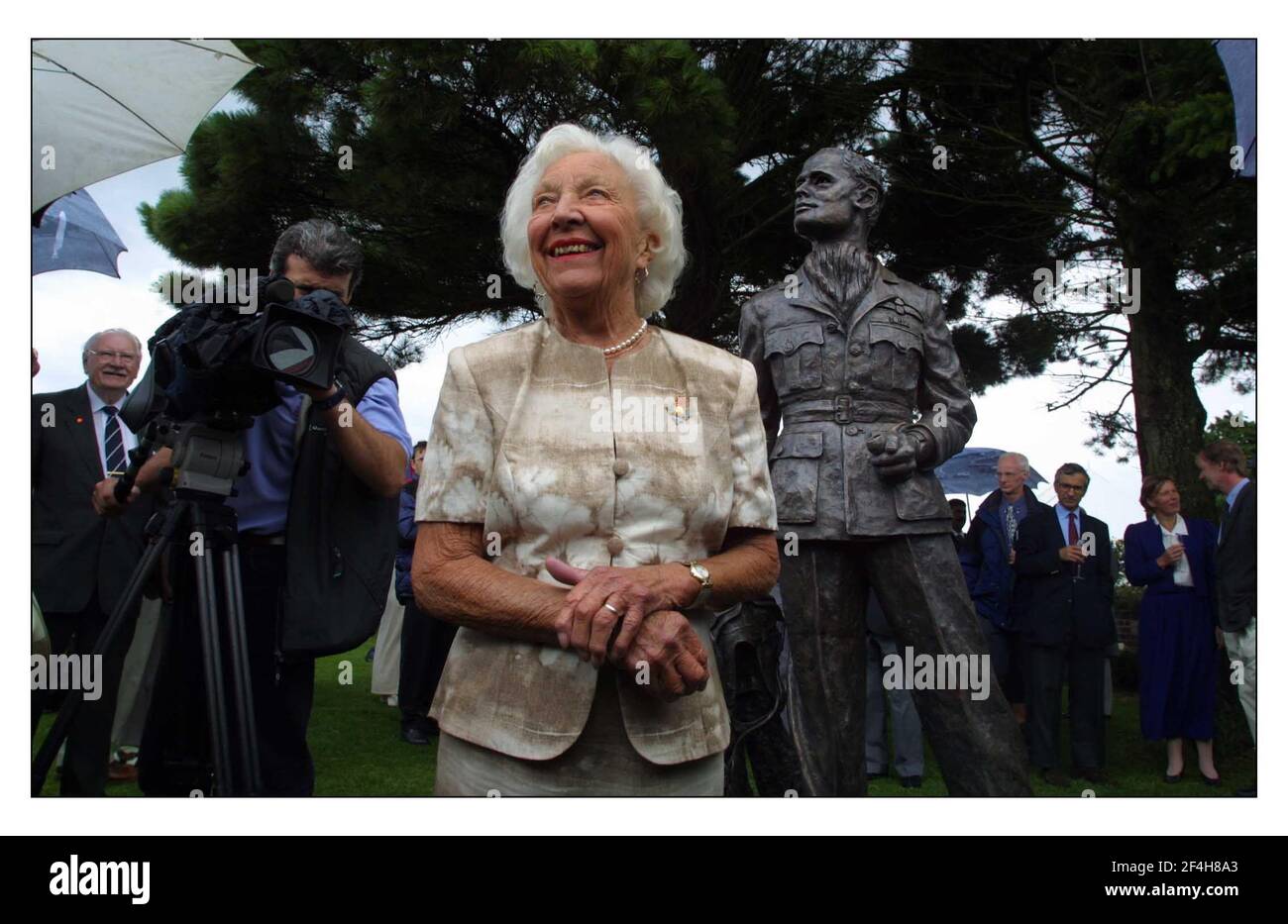 The first ever sculpture of legendary fighter pilot Douglas Bader was ...