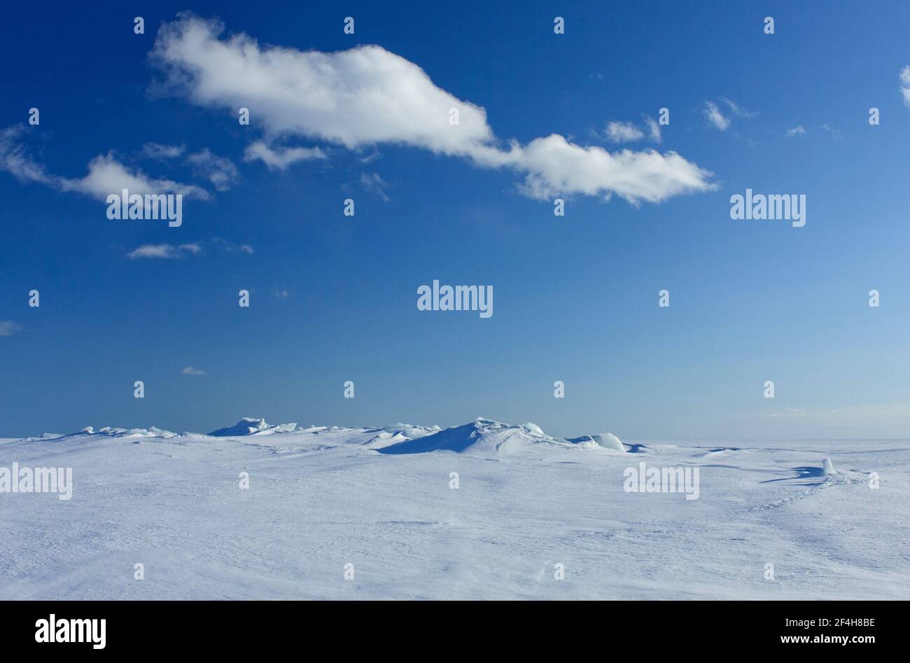 Unbroken sunshine hi-res stock photography and images - Alamy