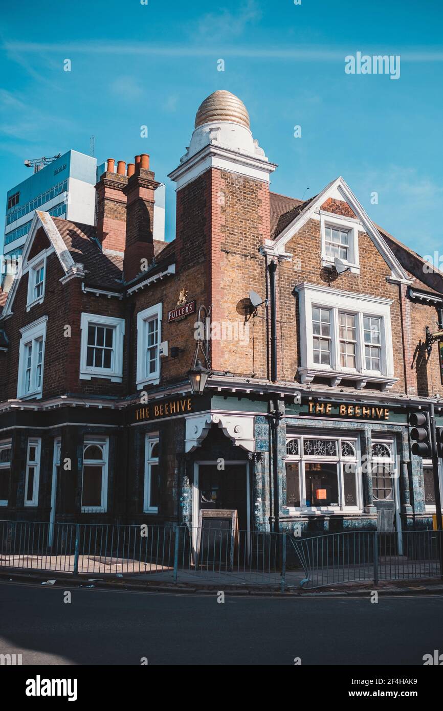 The beehive pub london england hi-res stock photography and images - Alamy