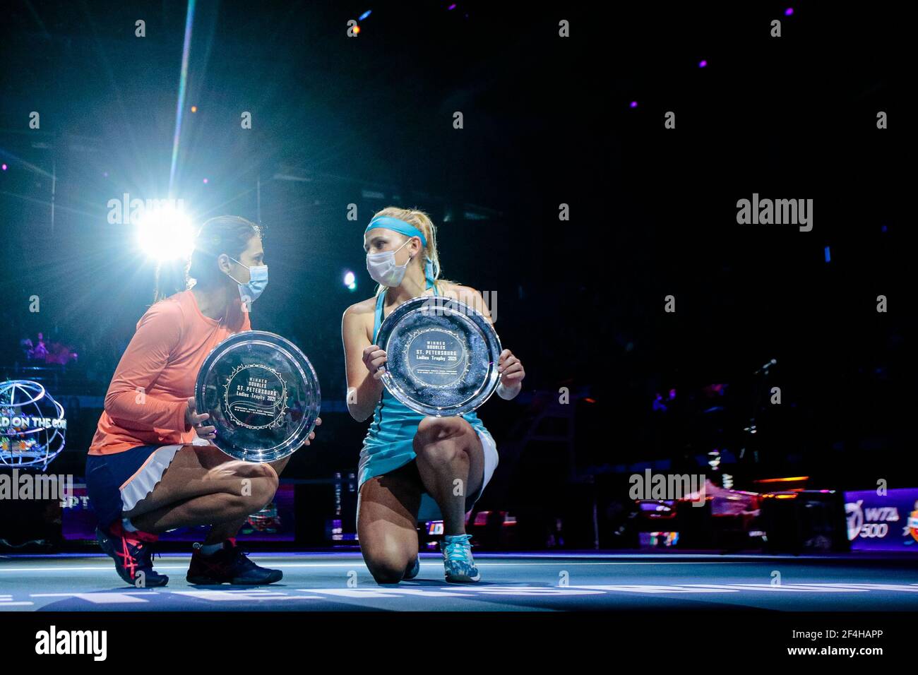 The doubles winners trophy hi-res stock photography and images - Alamy