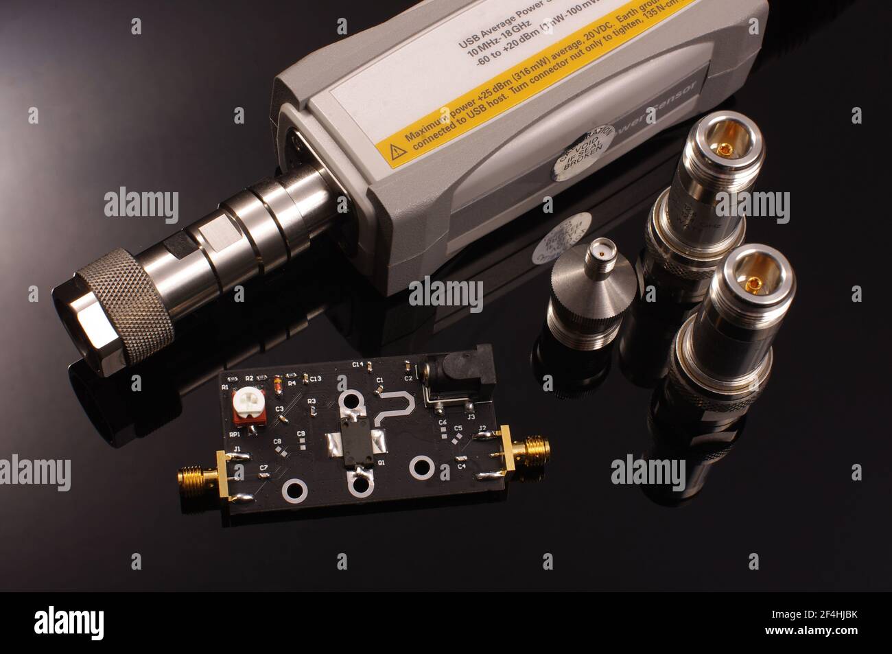 USB microwave and RF average signal power meter for precise ...