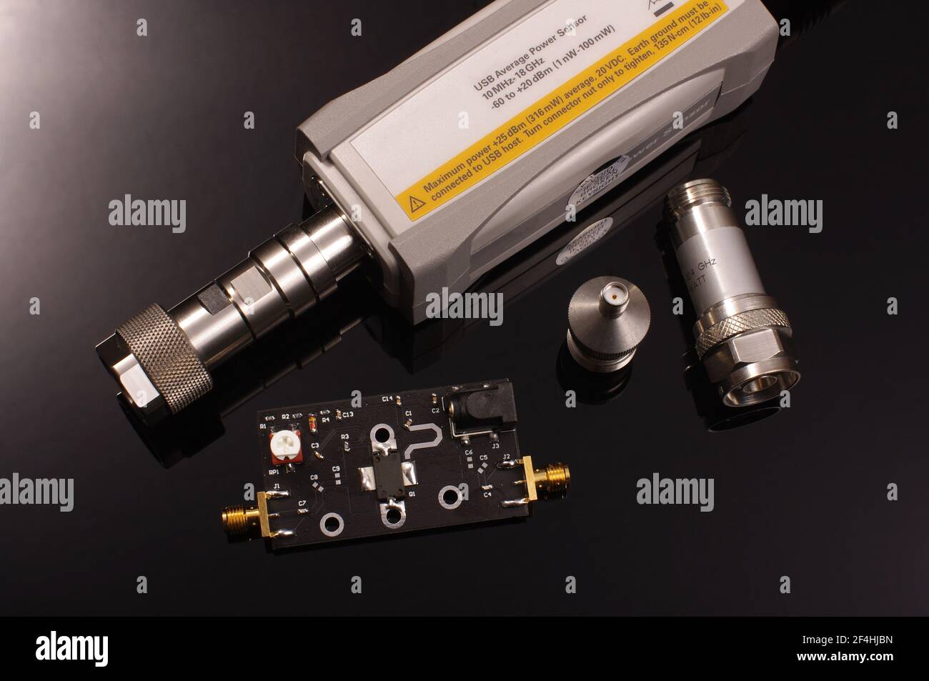 USB microwave and RF average signal power meter for precise ...