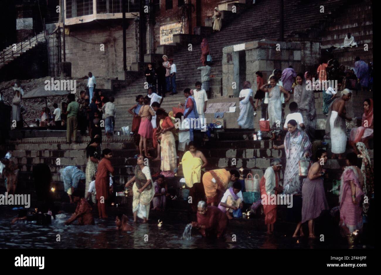 VARANASI, INDIA, 1997 PIC MIKE WALKER Stock Photo - Alamy
