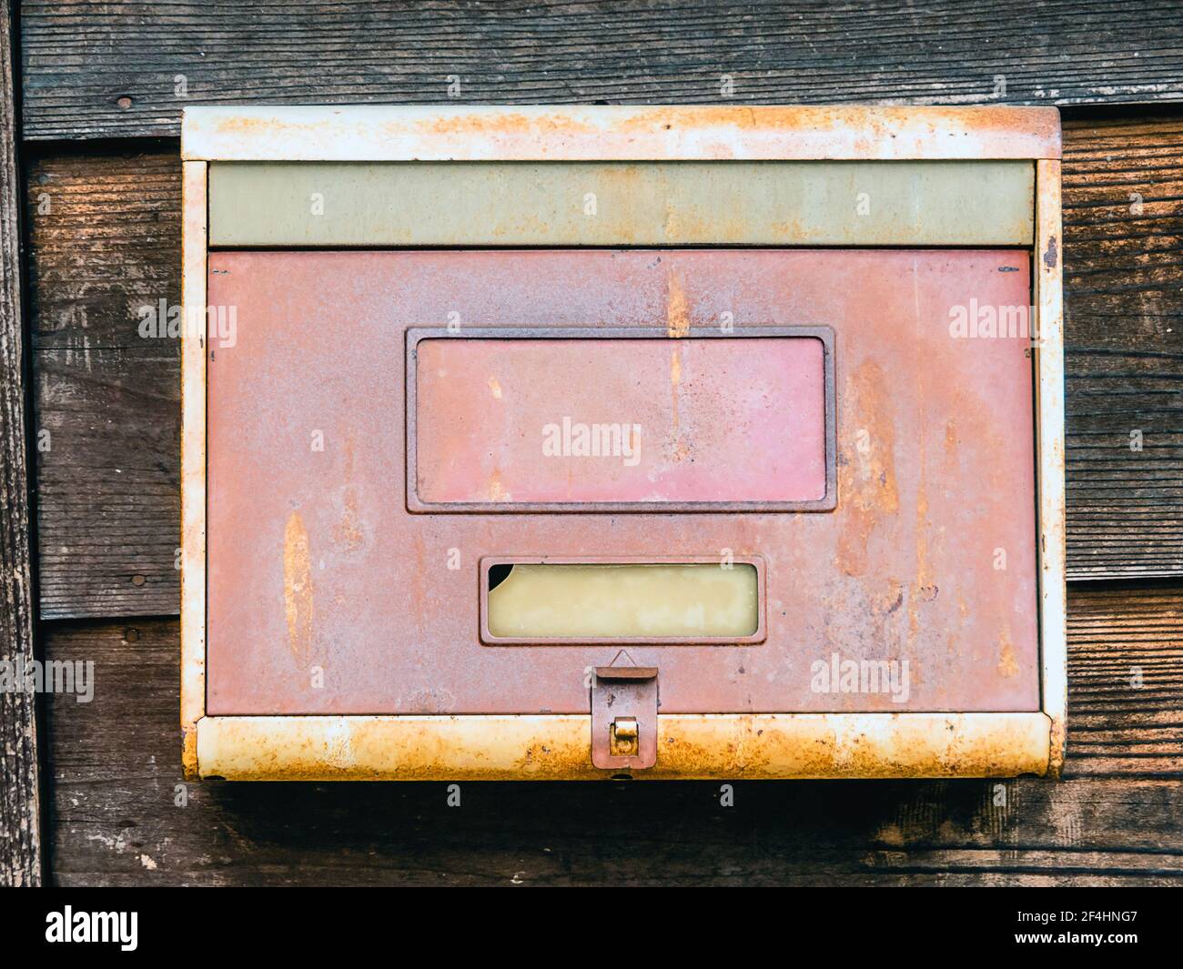 Vintage japanese box hi-res stock photography and images - Alamy