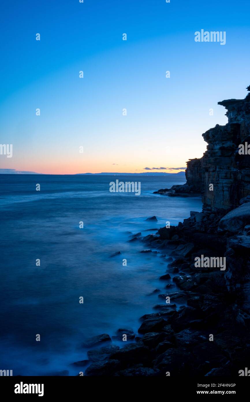 Silhouette cliff beauty landscape hi-res stock photography and images ...