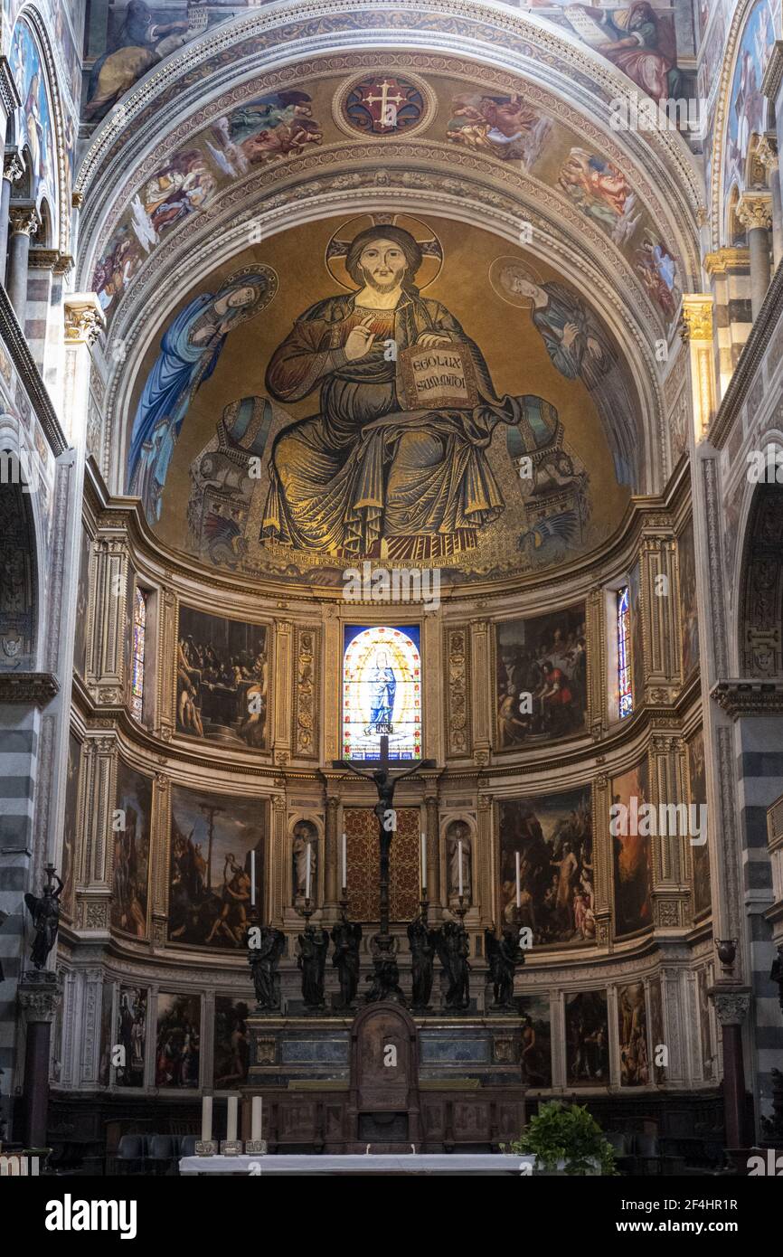 Wall of pisa cathedral interior hi-res stock photography and images - Alamy
