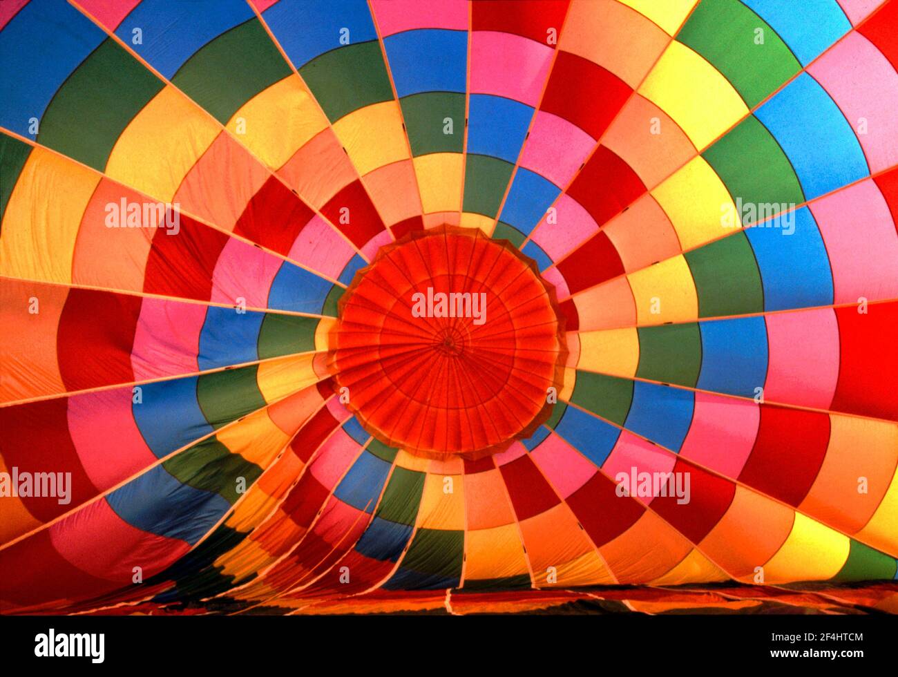 Visible Strings High Resolution Stock Photography and Images - Alamy