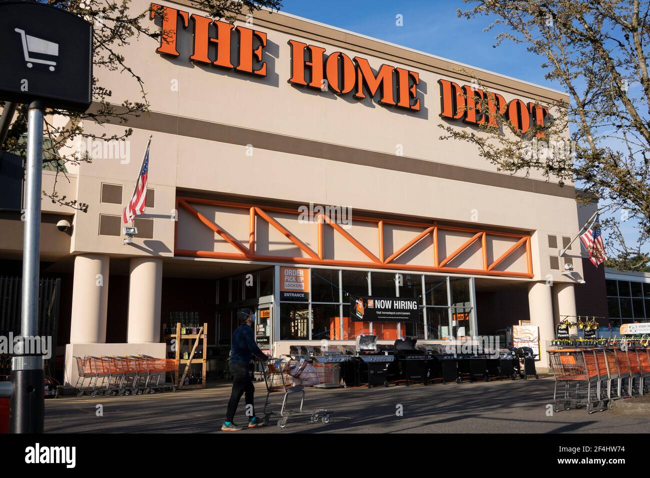 Home depot storefront hi-res stock photography and images - Alamy