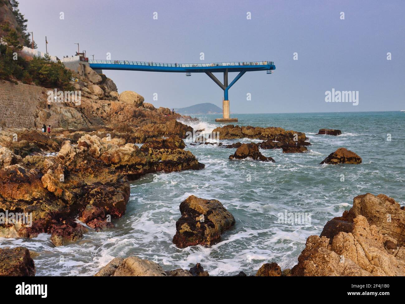 Scenery of Cheongsapo Daritdol Observatory Skywalk, Haeundae, Busan ...