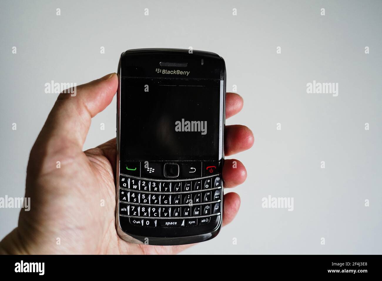 Old blackberry bold phone hi-res stock photography and images - Alamy