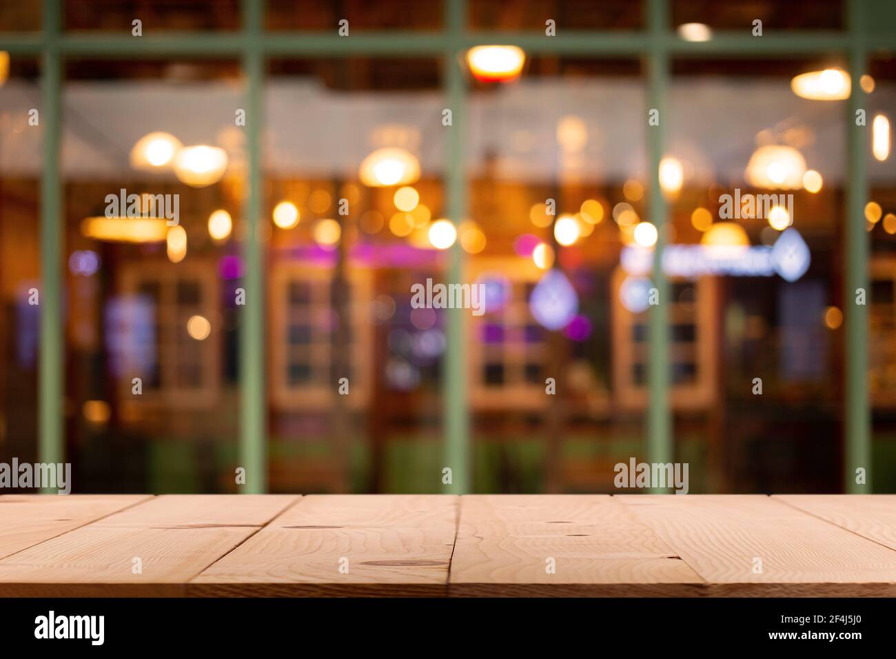 Empty wooden bar counter with defocused background and restaurant, bar ...