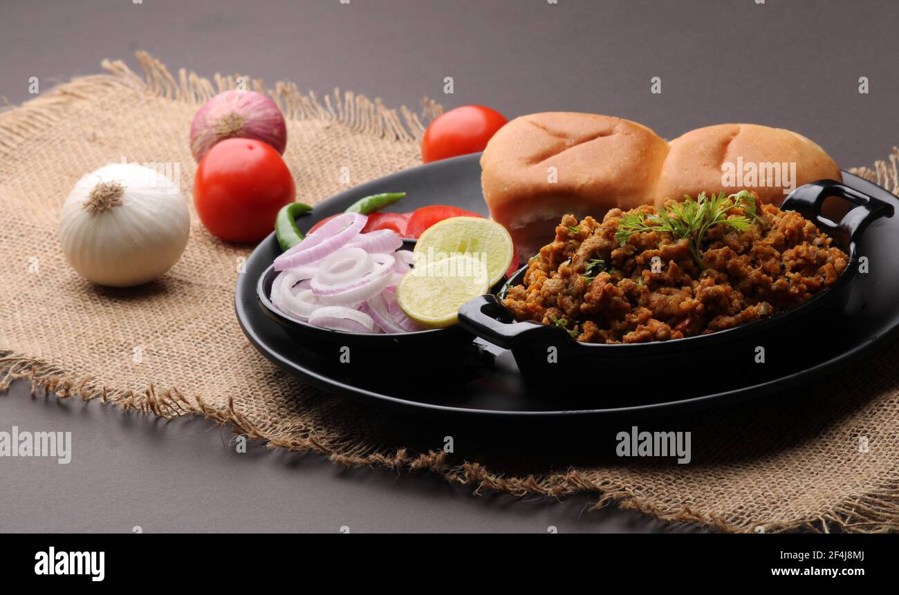Anda bhurji hi-res stock photography and images - Alamy