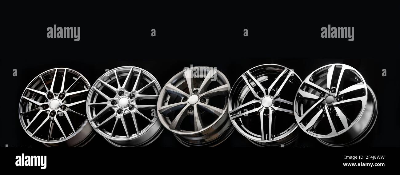 Car stand in a circle hi-res stock photography and images - Alamy