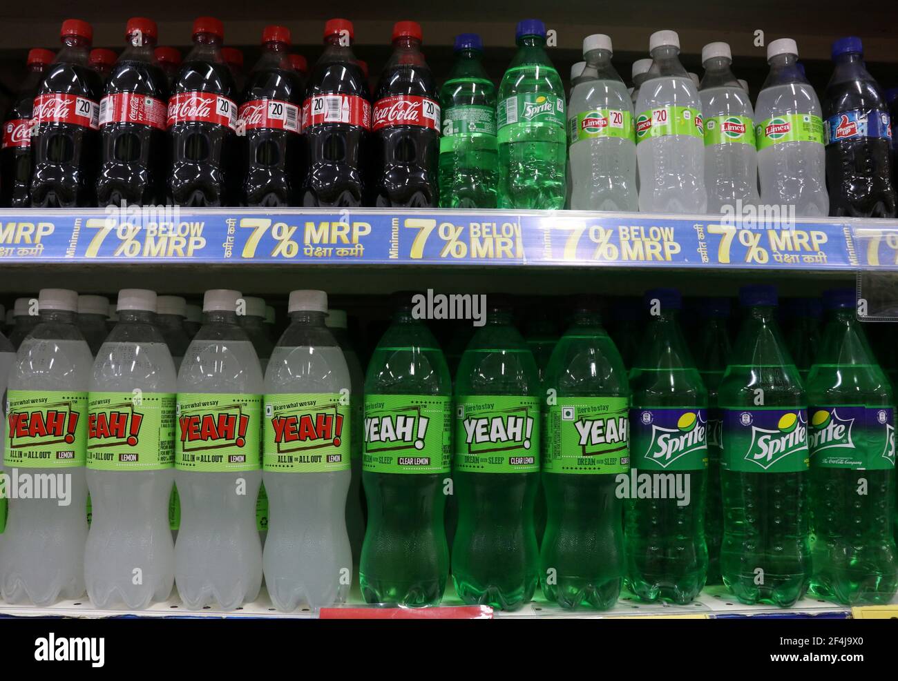 Drinks Supermarket Asia High Resolution Stock Photography and Images ...