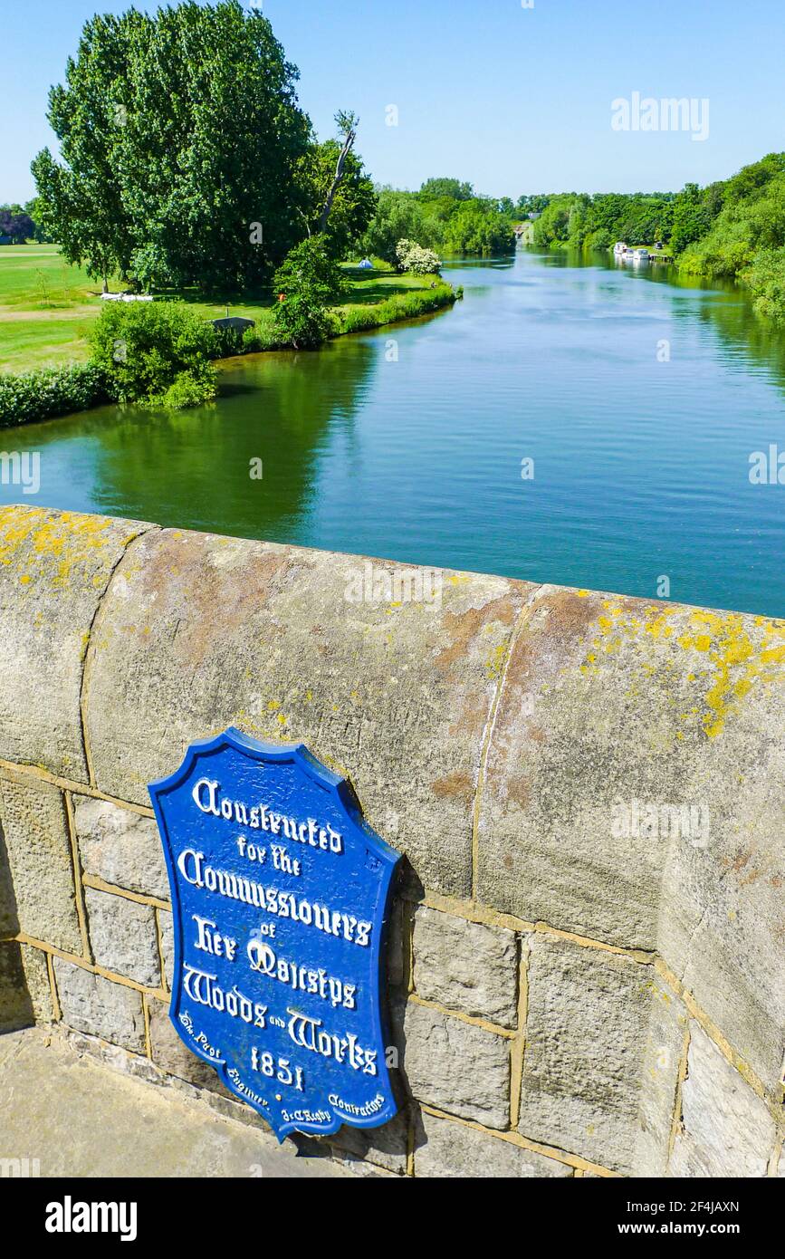 Crest of arms on Victoria Bridge, Windsor, which spans the River Thames ...