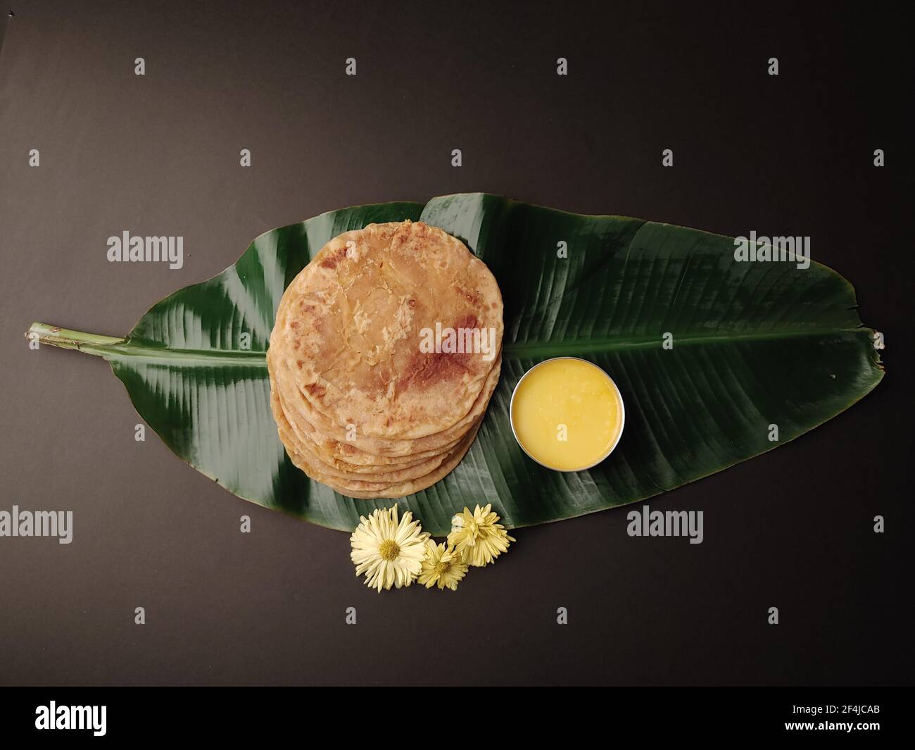 Puran poli hi-res stock photography and images - Alamy