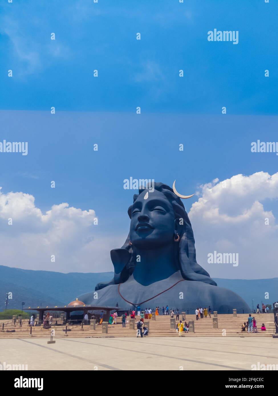 People visiting lord shiva hi-res stock photography and images - Alamy