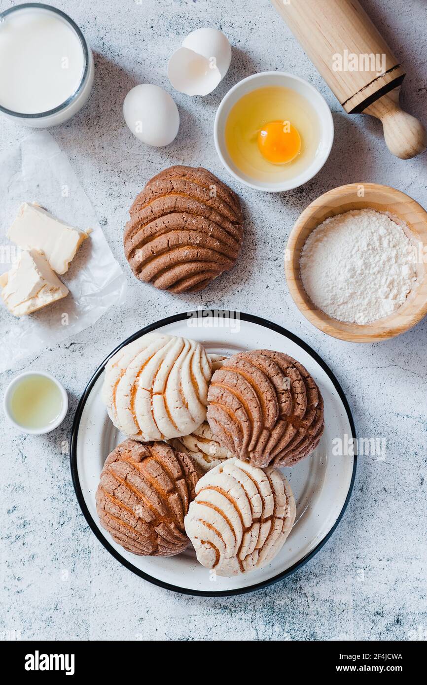 Conchas bread recipe hi-res stock photography and images - Alamy