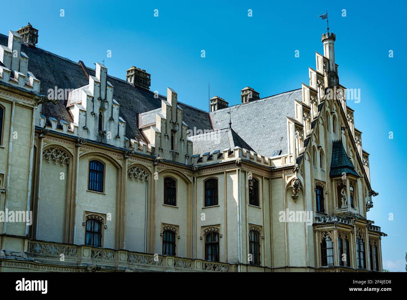 Grafenegg castle park hi-res stock photography and images - Alamy