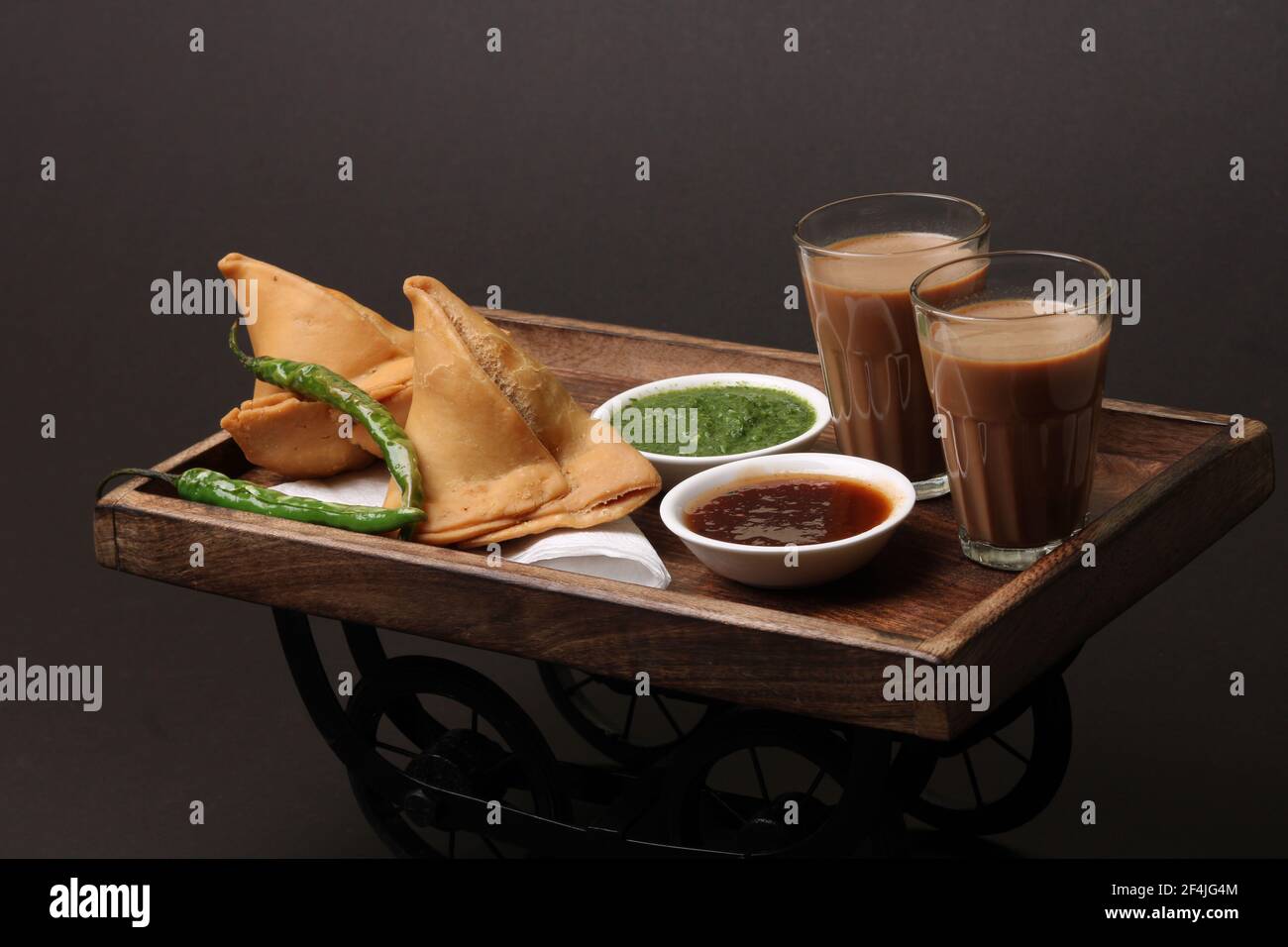 Samosa and chai hi-res stock photography and images - Alamy