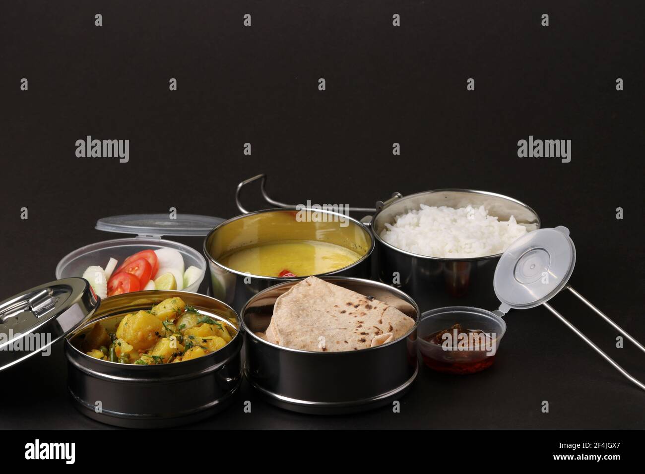 Roti and sabji hi-res stock photography and images - Alamy