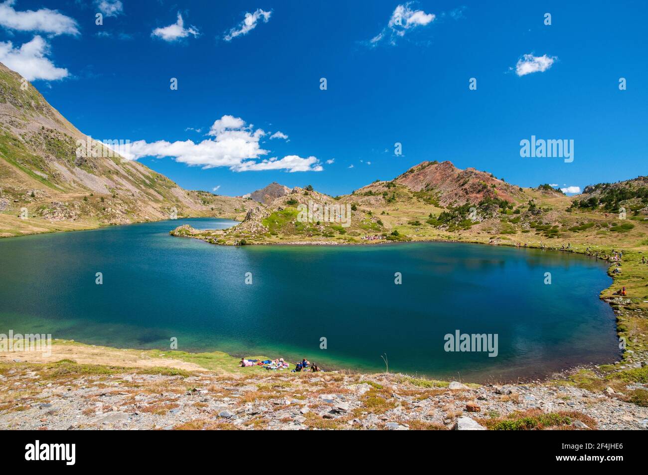 Pyrenees lake summer hi-res stock photography and images - Alamy